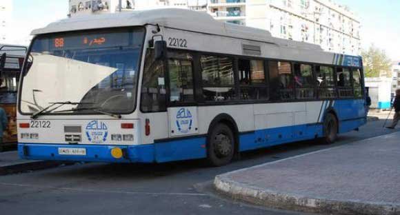 Transport urbain: lancement du premier "bus intelligent" en Algérie ...