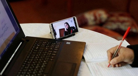 Covid-19 : -20% des étudiants ont suivi les cours à distance de façon ...