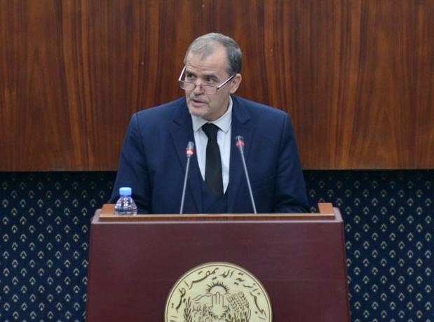 Algérie : Rezig rappelle l'interdiction d'exporter les produits ...