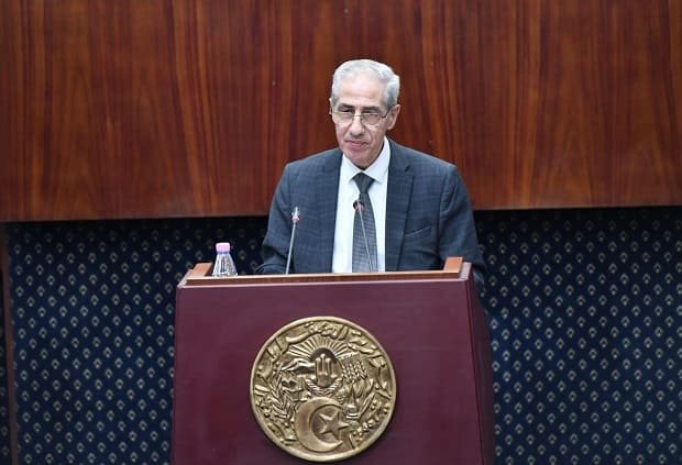 Economie algérienne : le ministre des Finances expose les prévisions de ...