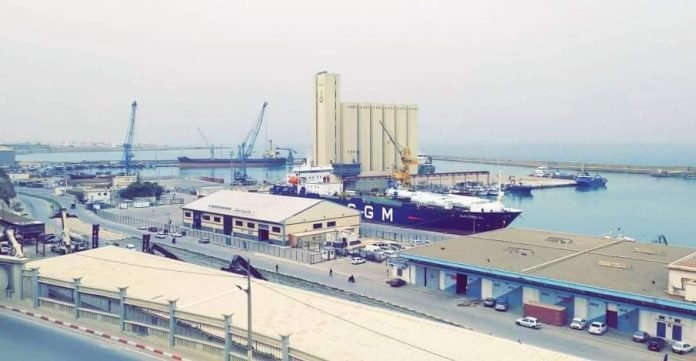 Port de Mostaganem : Les exportations hors hydrocarbures dépassent les ...