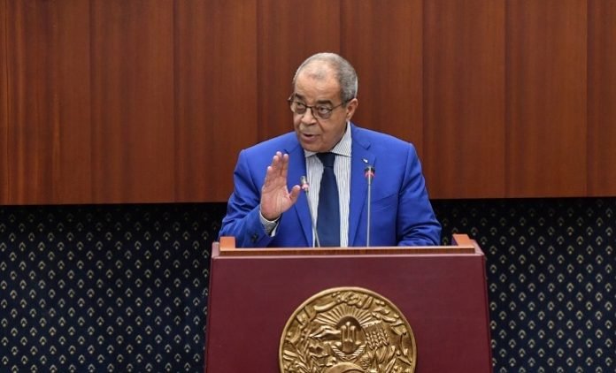 Aoun exhorte d'optimiser l’outil industriel public | Algerie Eco